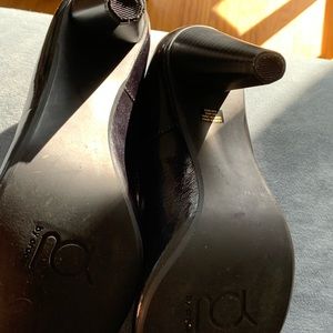 CROCS | Shoes | You By Crocs Black Pumps In Excellent Condition | Poshmark